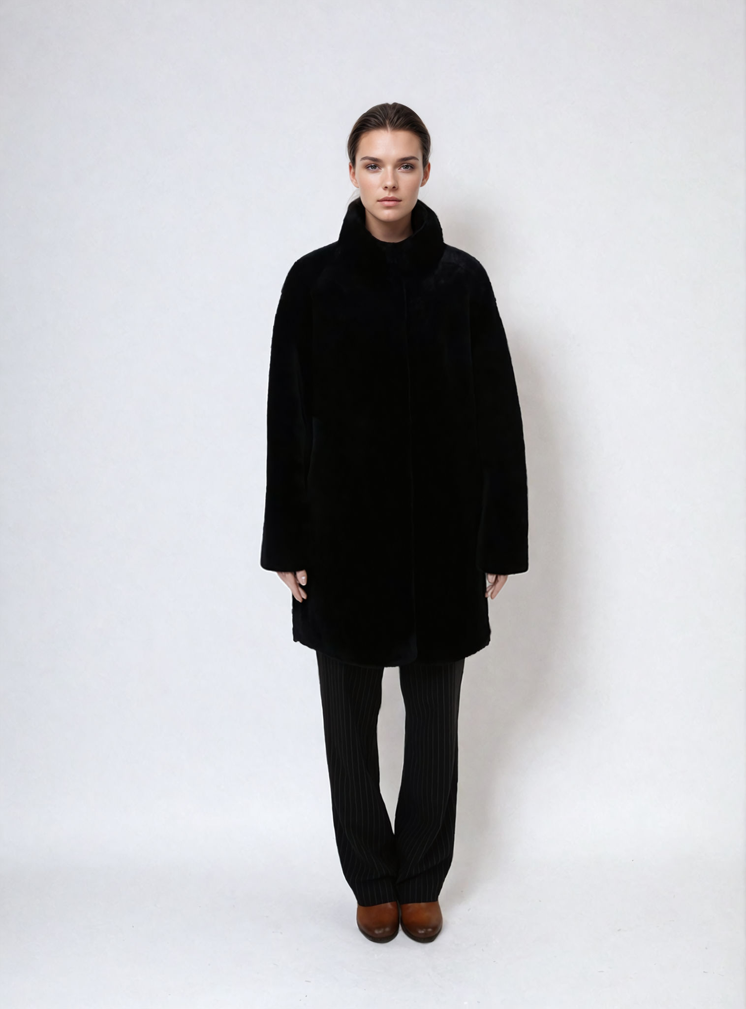 Harfleur, 85 cm. - Lamb Straight Hair - Women - Black – Levinskyfurs